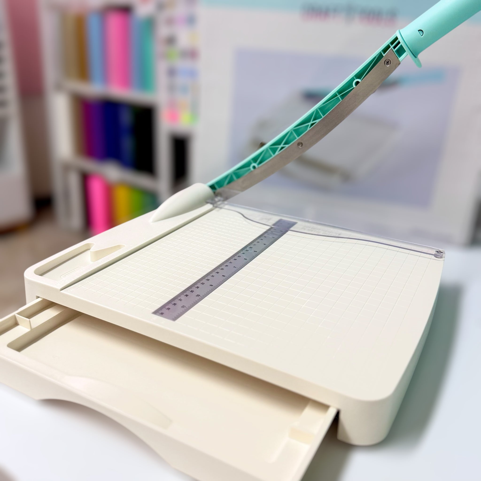 Guillotina para papel 30 x 30 cm